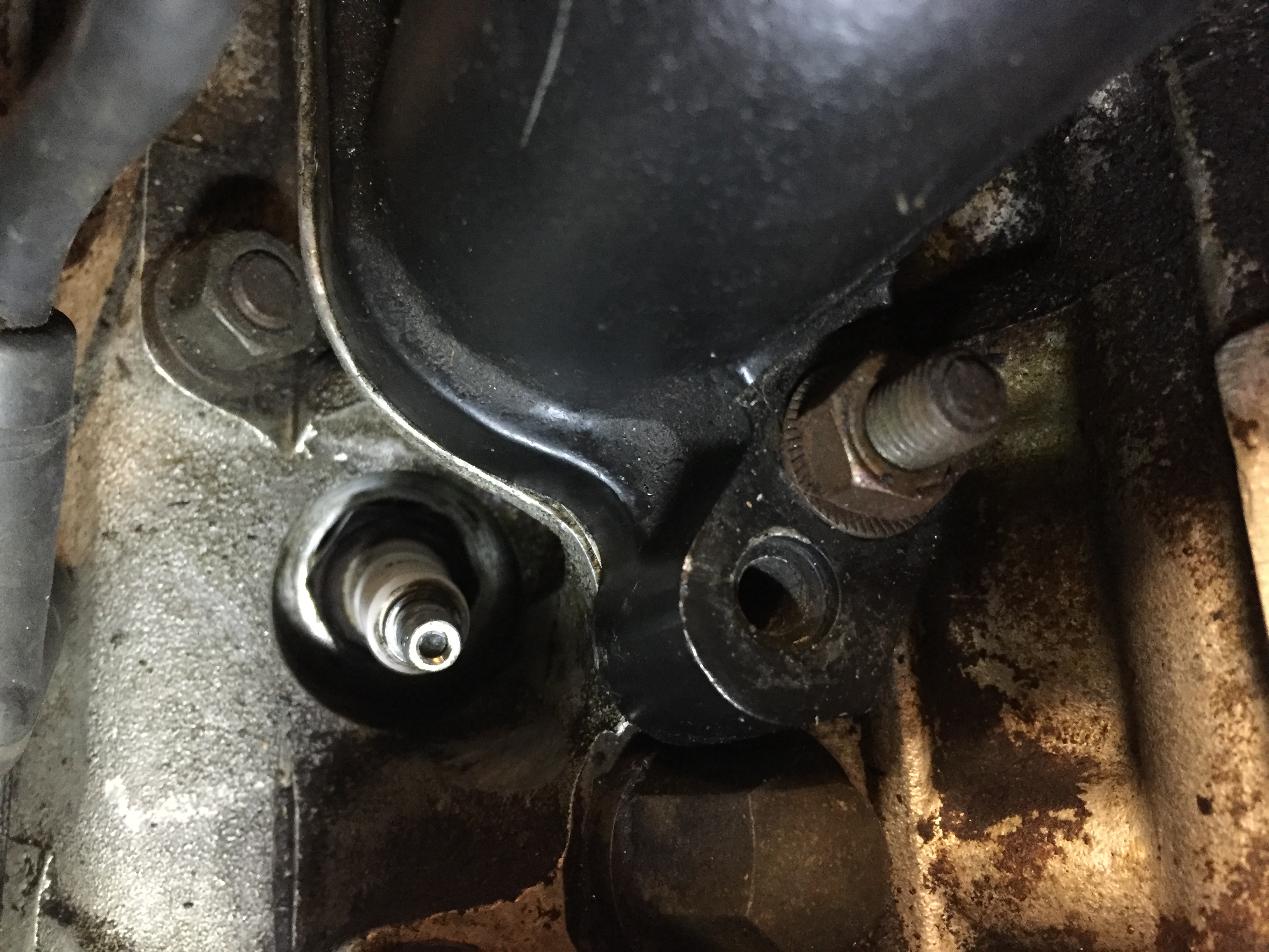 S3 Cross threaded spark plug - thread cleaned - E-Type - Jag-lovers Forums