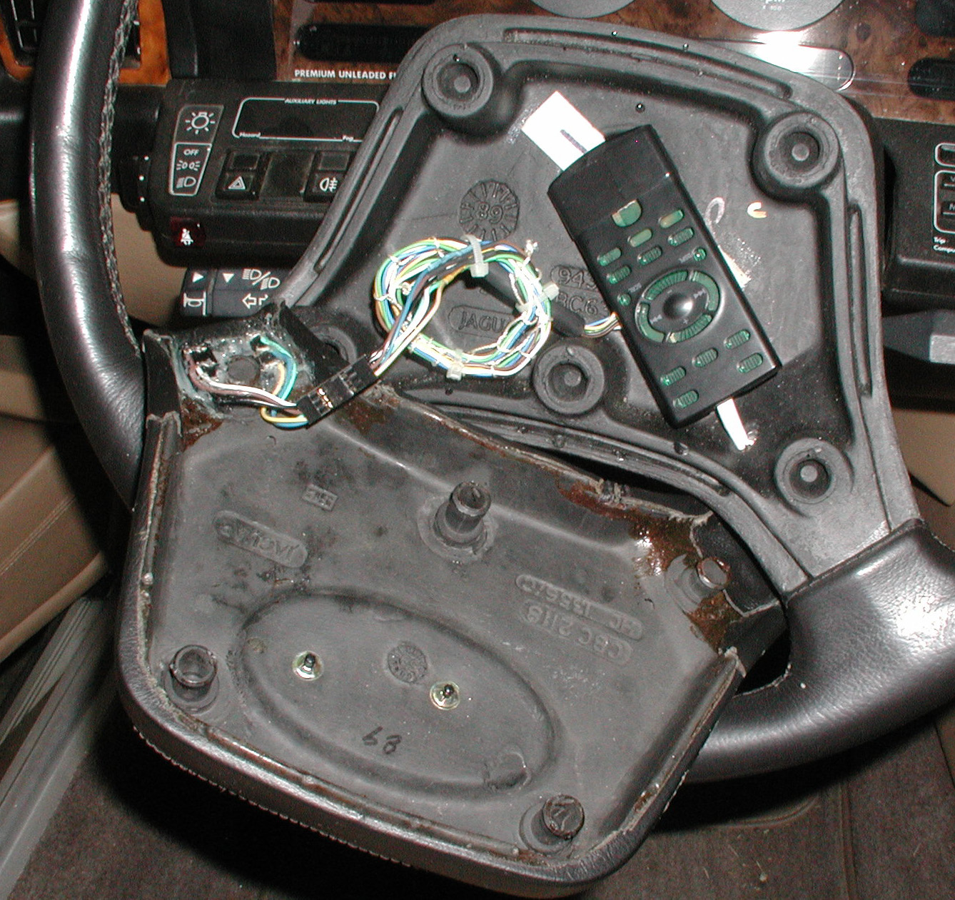 Radio replacement XJ40 - XJ40 - Jag-lovers Forums