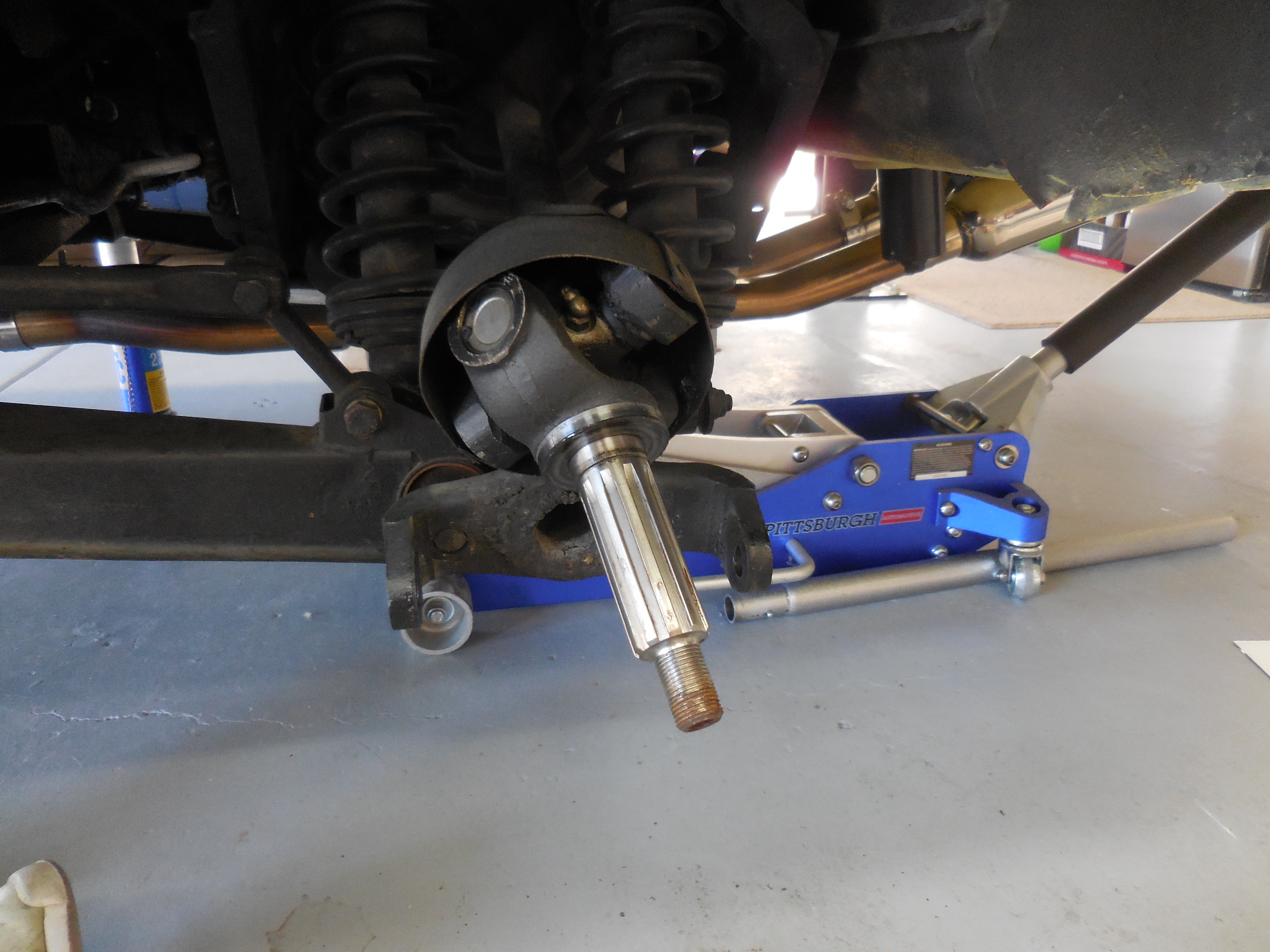 Rear hub removal - E-Type - Jag-lovers Forums