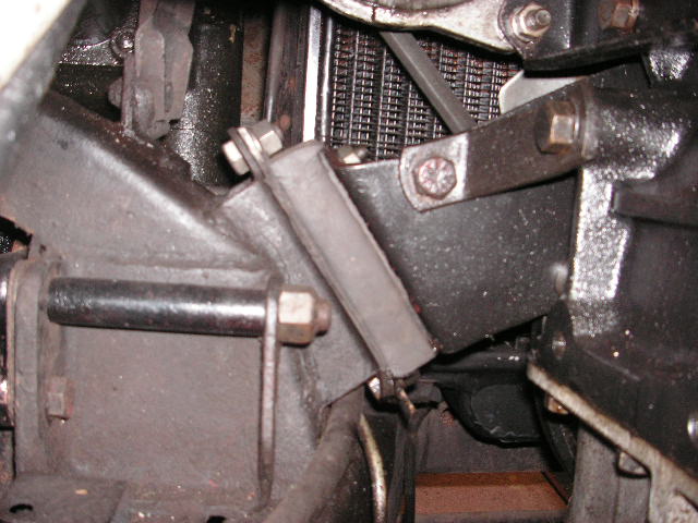 Right hand front engine mounting? - XK - Jag-lovers Forums