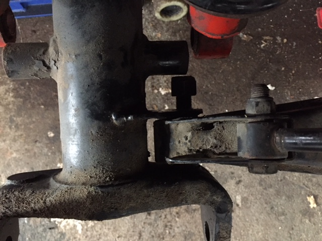Help to remove rear radius arm - puzzle - Series 1 1966 - E-Type - Jag ...