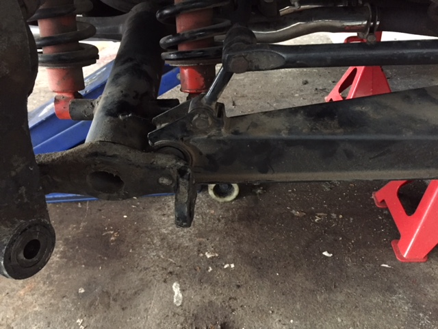 Help to remove rear radius arm - puzzle - Series 1 1966 - E-Type - Jag ...